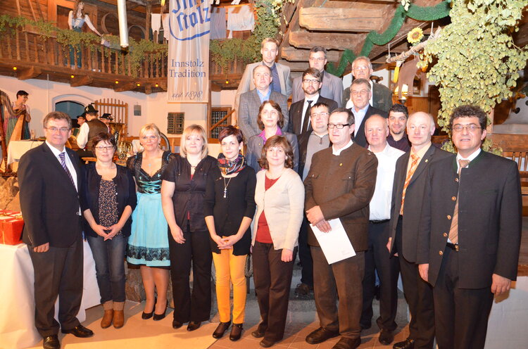 Handelshaus Rau Pfarrkirchen Lebensmittel Nahversorger: Deggendorfer ...